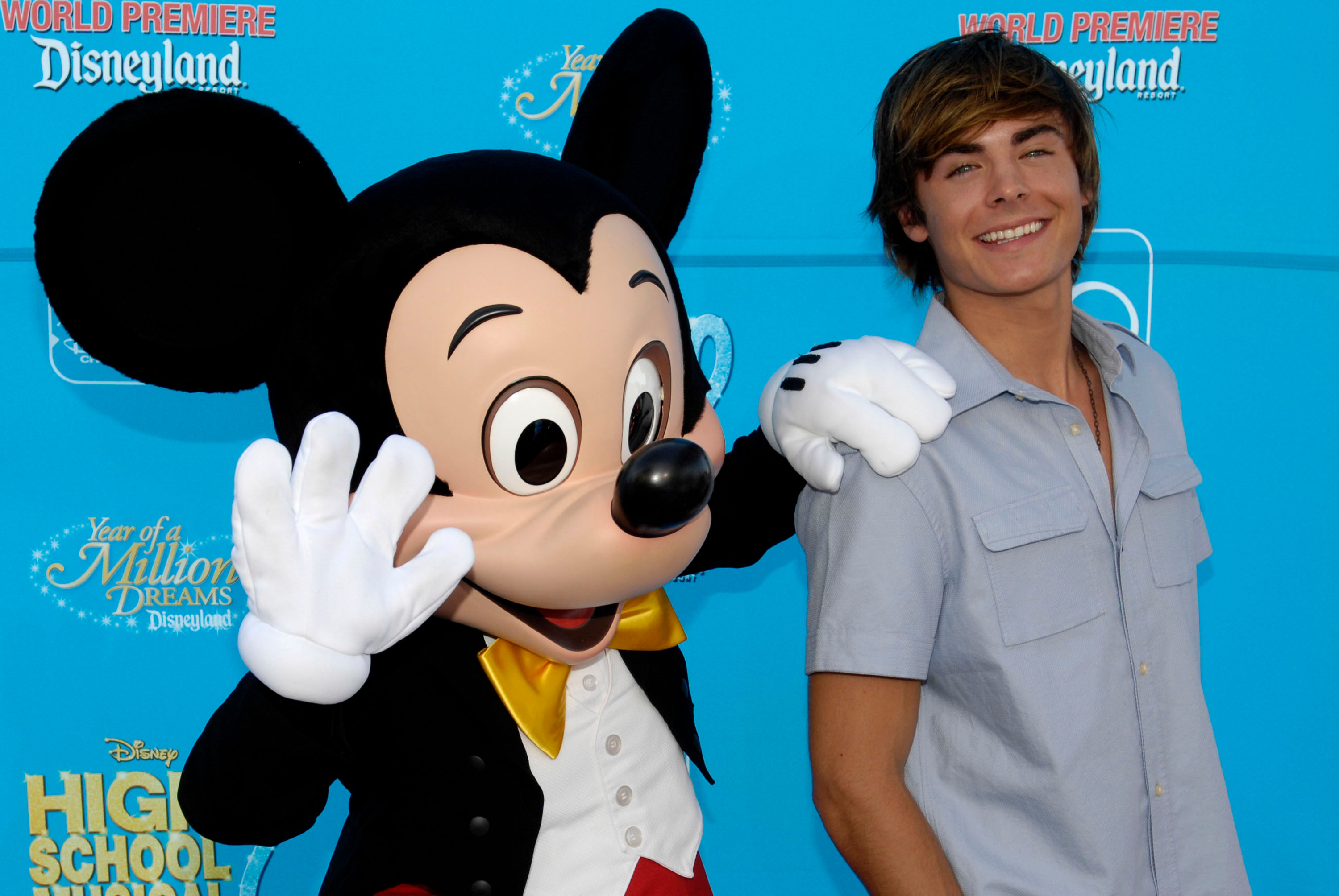 Aug 14 | 'High School Musical 2' Anaheim Premiere - 078 - Efron ...